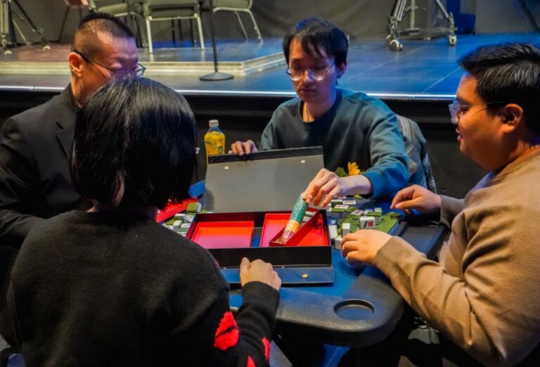 广东麻将怎么玩：规则与新手指南